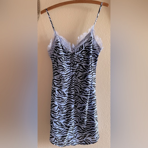 re:named | Dresses | Renamed Lace Trim Zebra Stripe Dress Size M | Poshmark